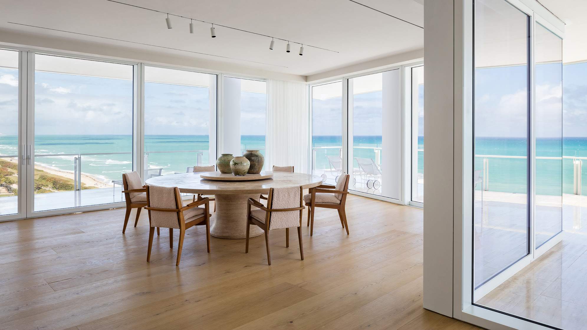 Projects – The Barges Building